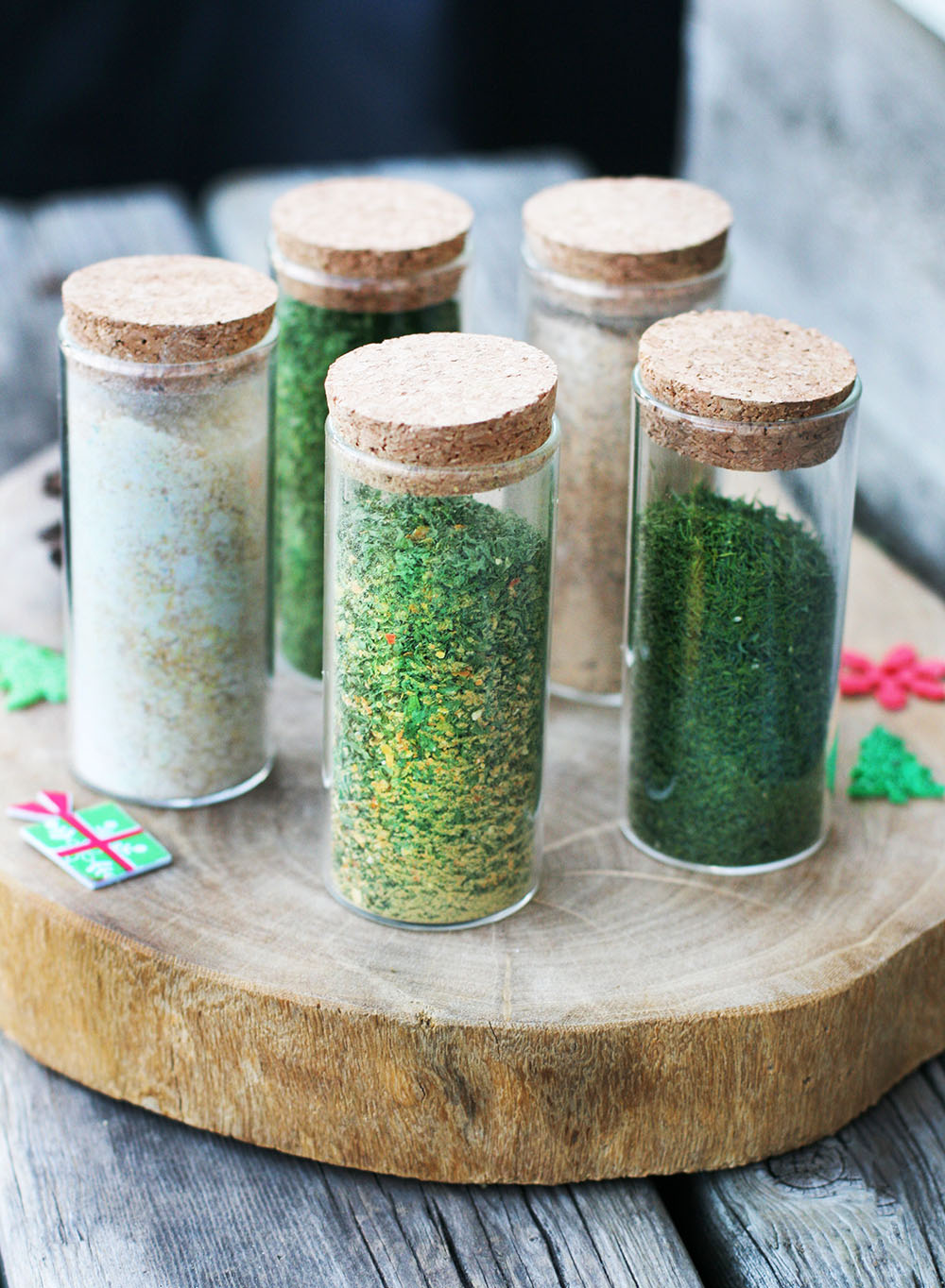 Gift Worthy: DIY Dried Herbs And Spices